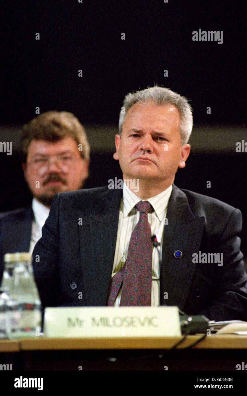 Slobodan milosevic hi-res stock photography and images - Alamy