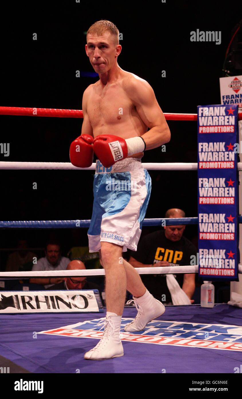 Super featherweight contest liverpool echo arena hi-res stock ...