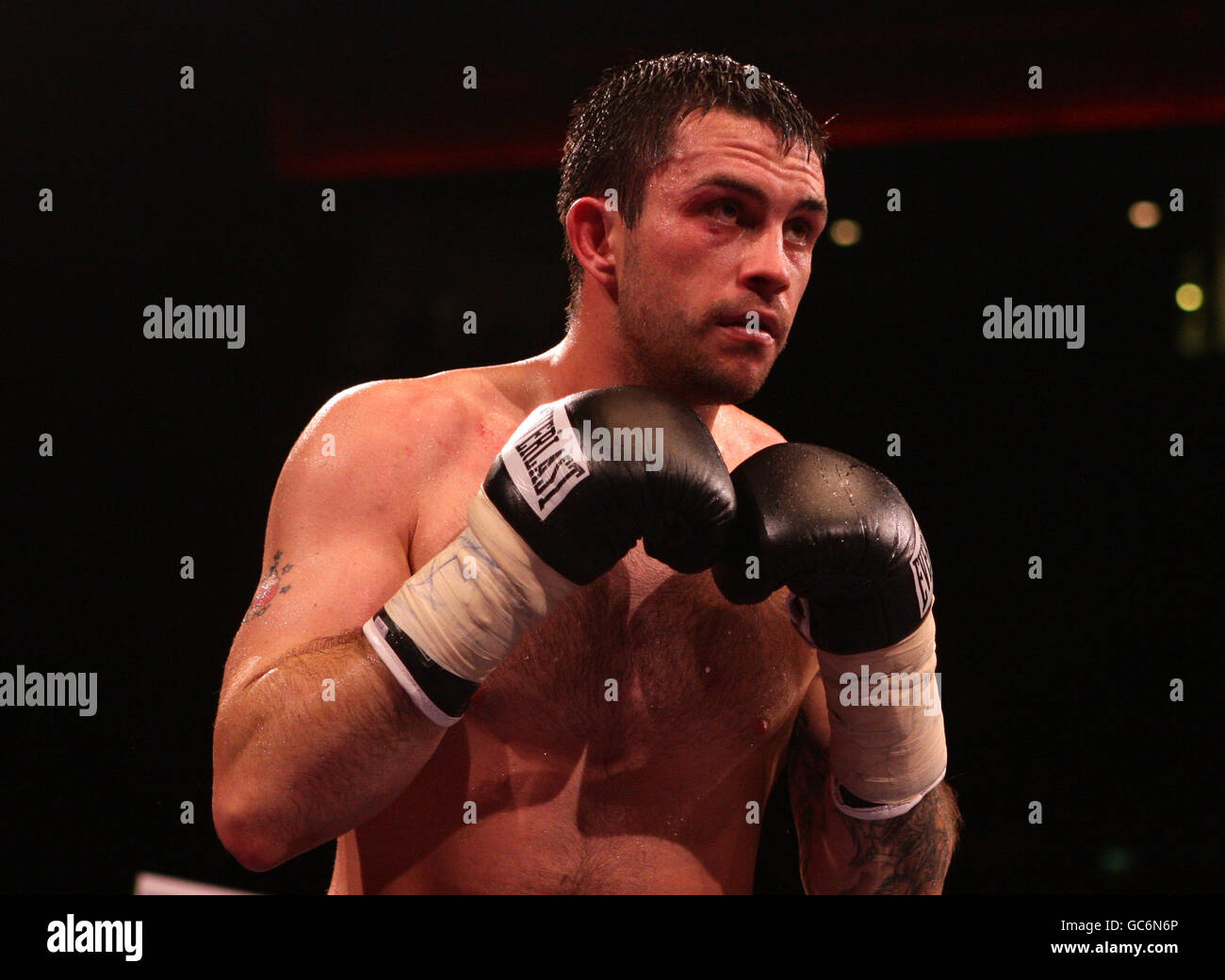 Paul smith tony british super middleweight title echo arena hi-res ...