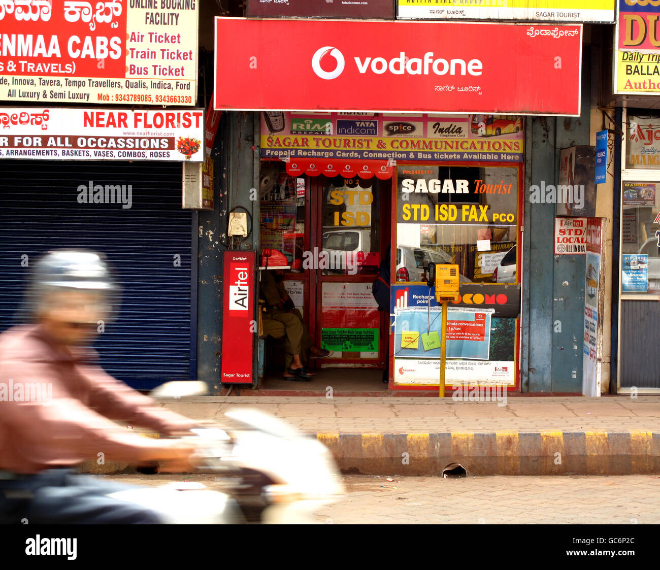 Mobile Telecommunications in India. A general view of a mobile phone ...