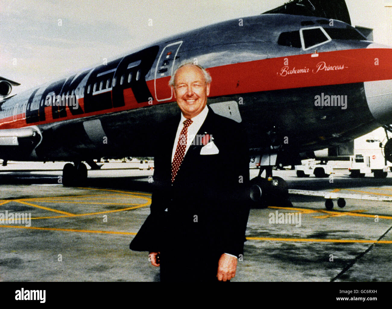 SIR FREDDIE LAKER CHAIRMAN AND MANAGING DIRECTOR LAKER AIRWAYS (BAHAMAS ...