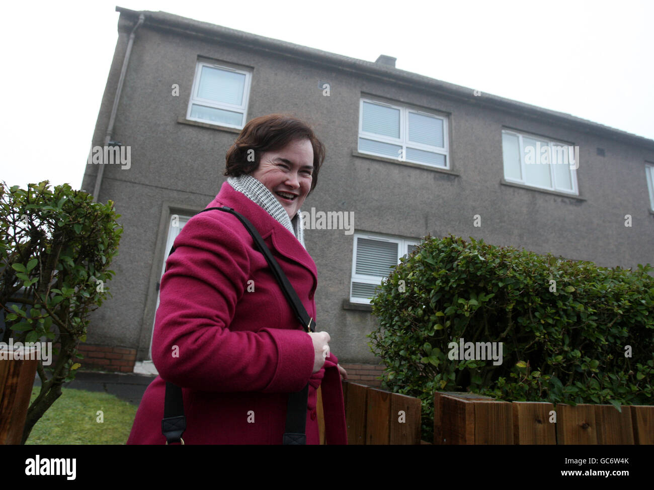 Singer Susan Boyle leaves her house in Blackburn, Scotland, in a ...
