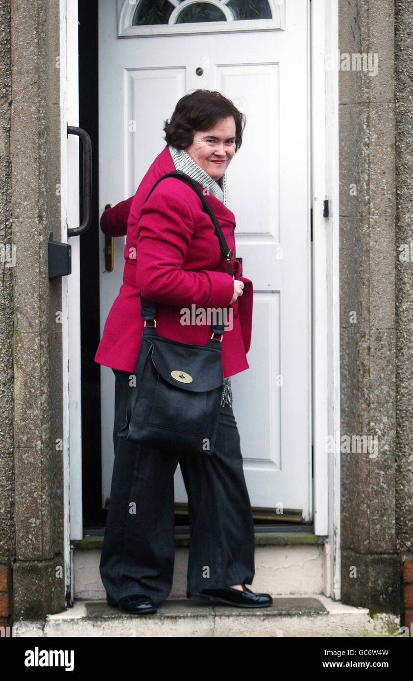 Singer Susan Boyle leaves her house in Blackburn, Scotland, in a ...
