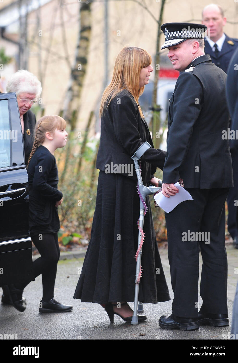 Hazel Barker and Emma Barker, widow and daughter of PC Bill Barker ...