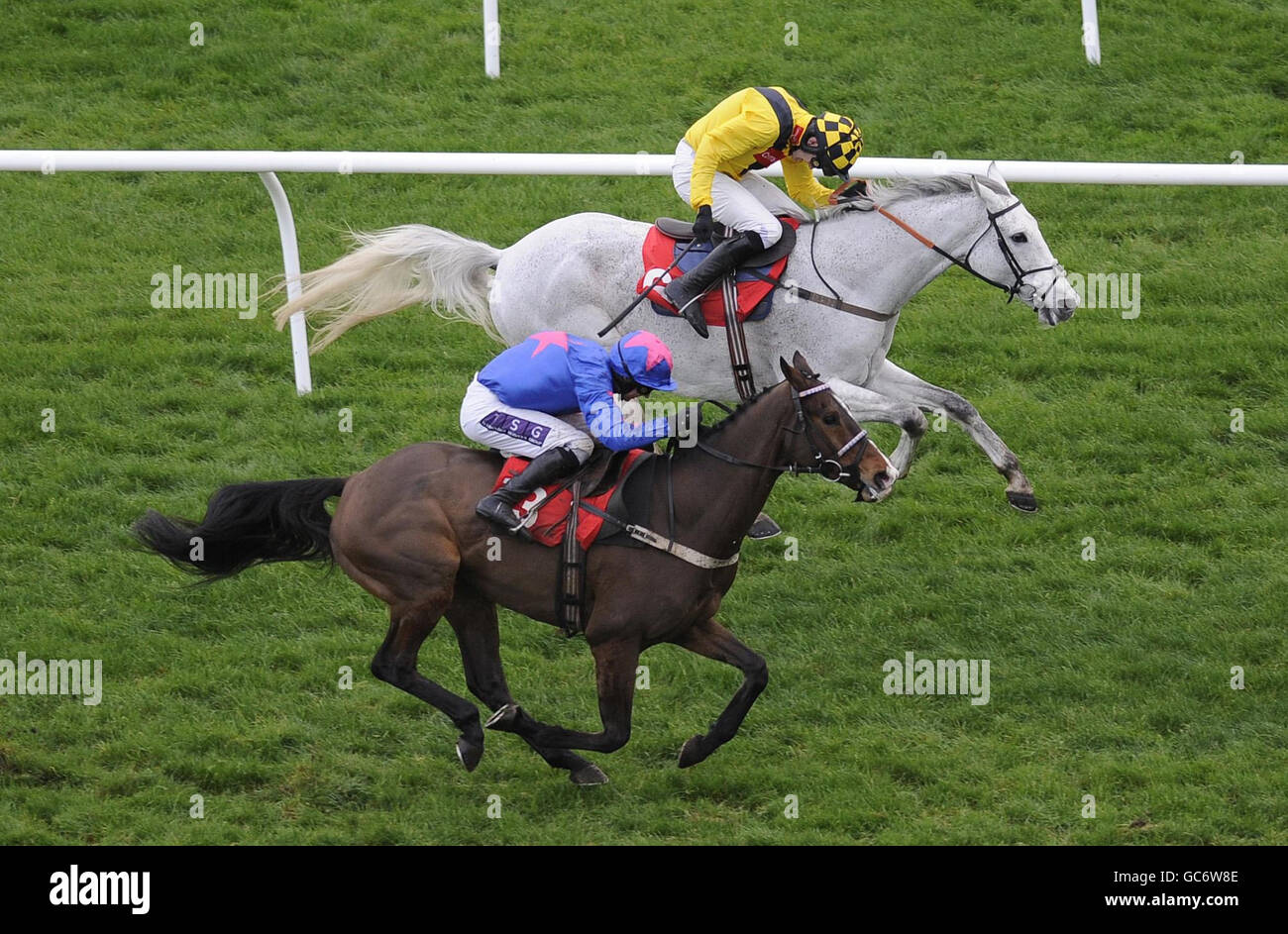 Hennessy gold cup day at newbury racecourse hi-res stock photography ...