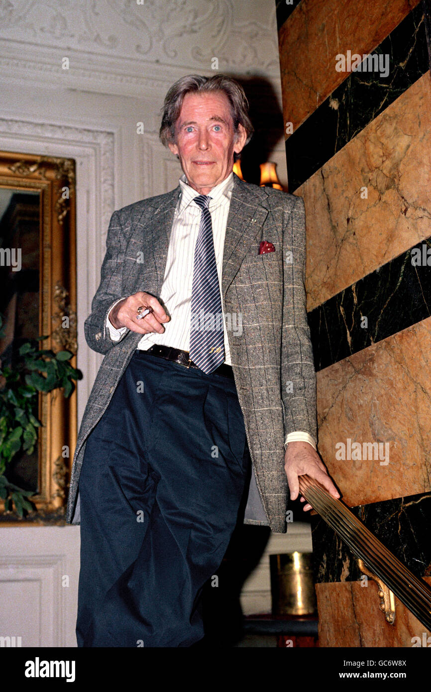 ACTOR PETER O'TOOLE WHO WILL APPEAR IN A KEITH WATERHOUSE PLAY "OUR ...