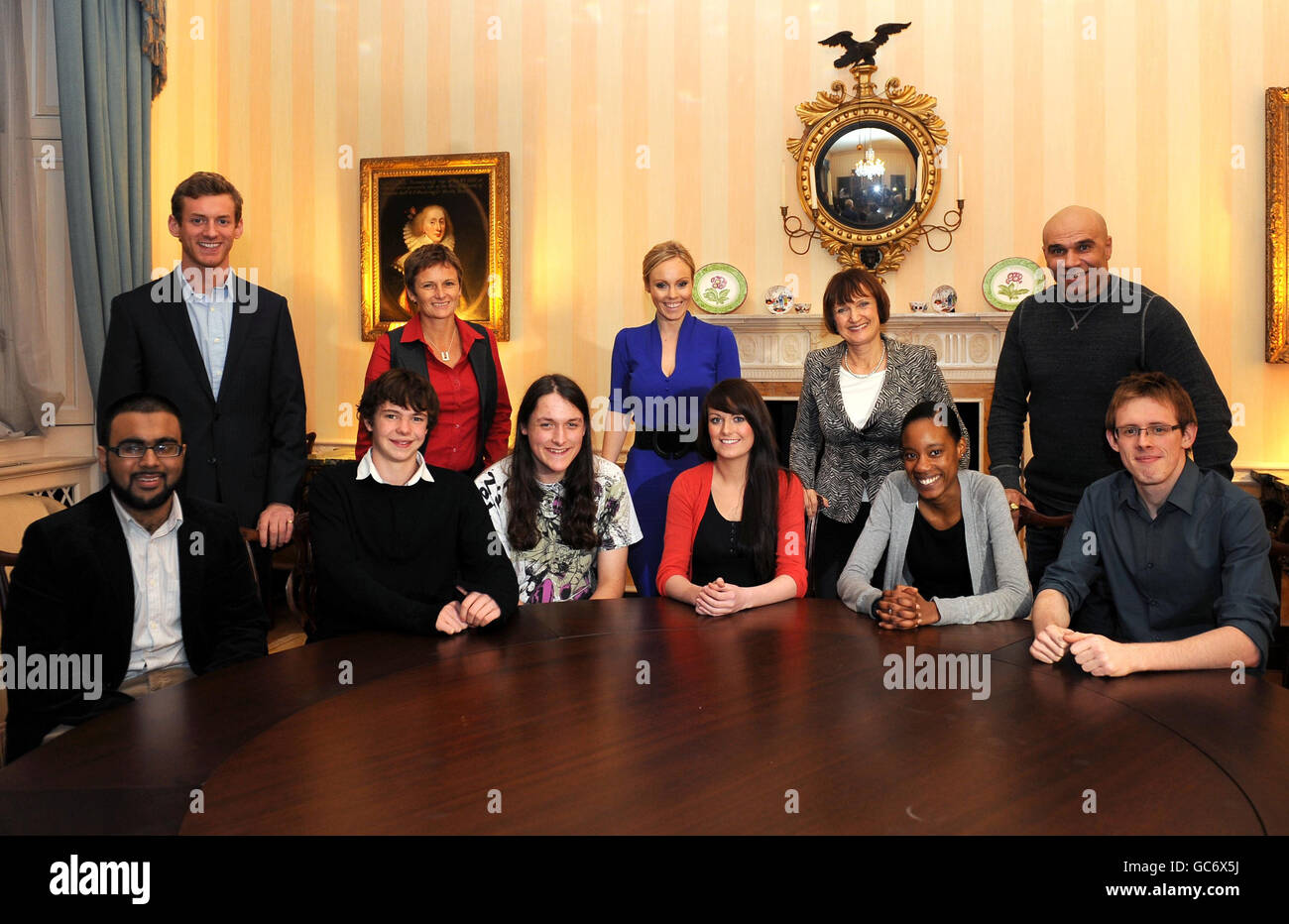The finalists of Bebo's Big Think pose with the judging panel (back row ...