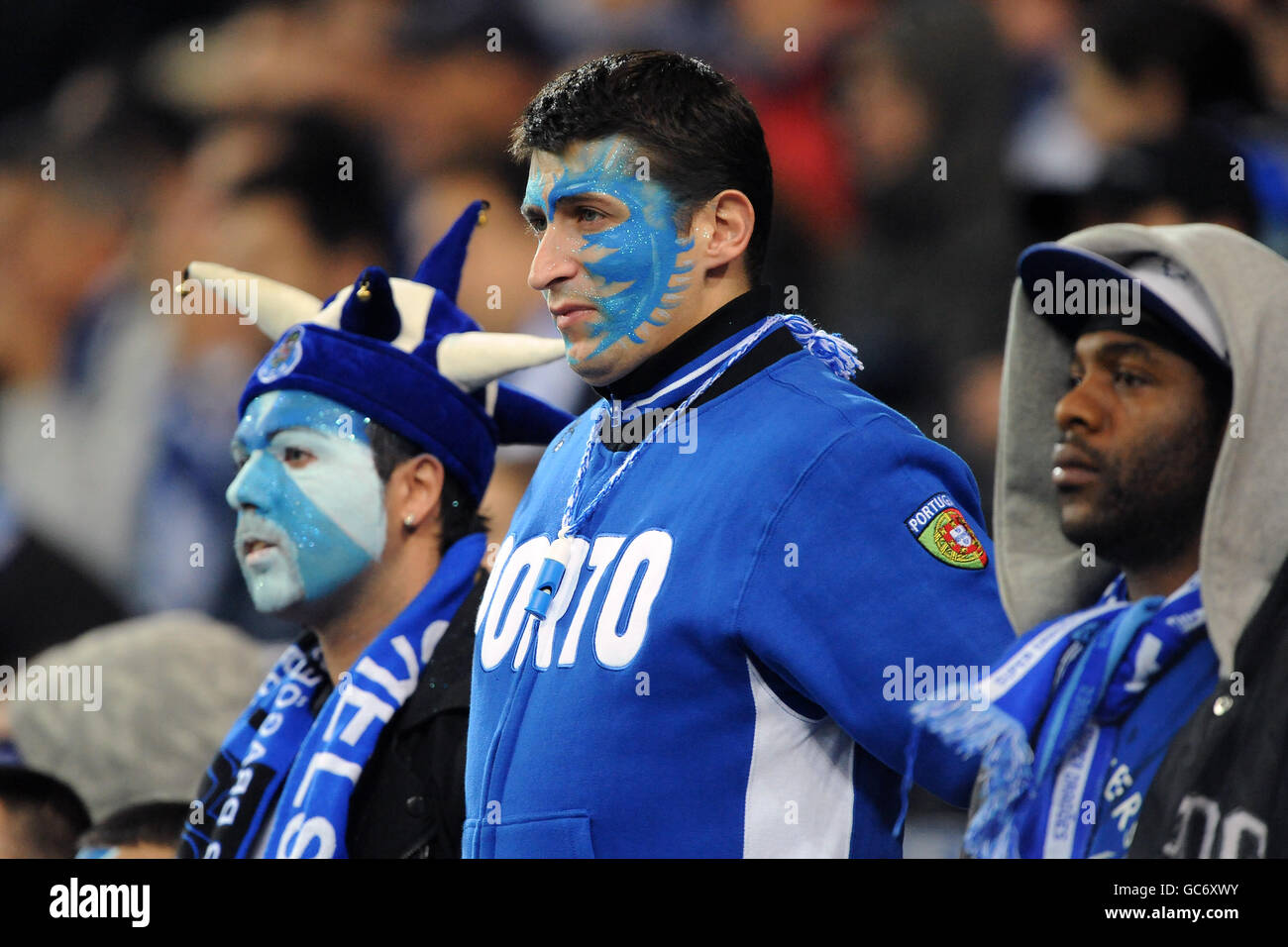 Soccer - UEFA Champions League - Group D - FC Porto v Chelsea - Estadio ...