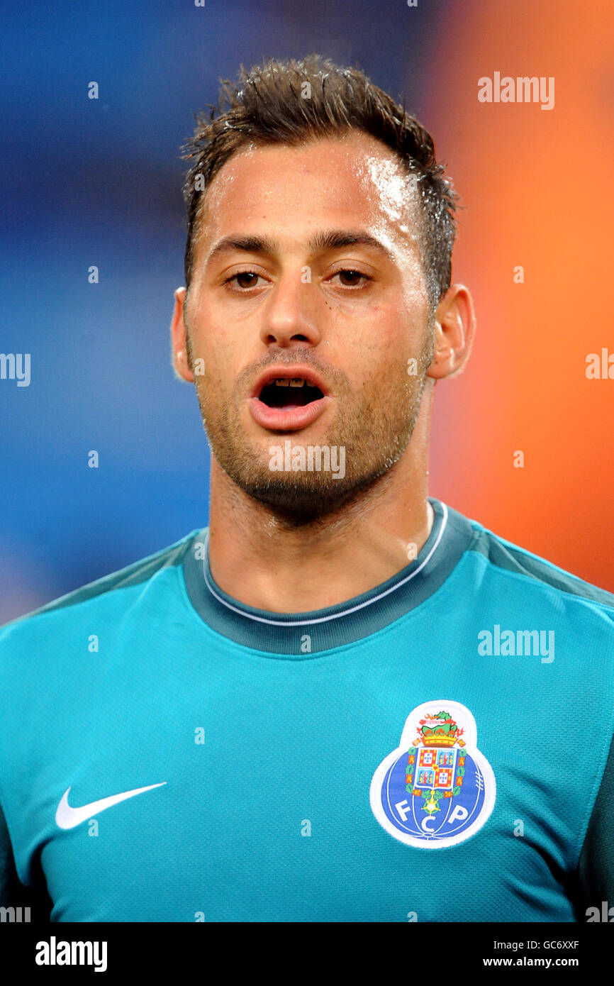 Fc porto goalkeeper beto hi-res stock photography and images - Alamy