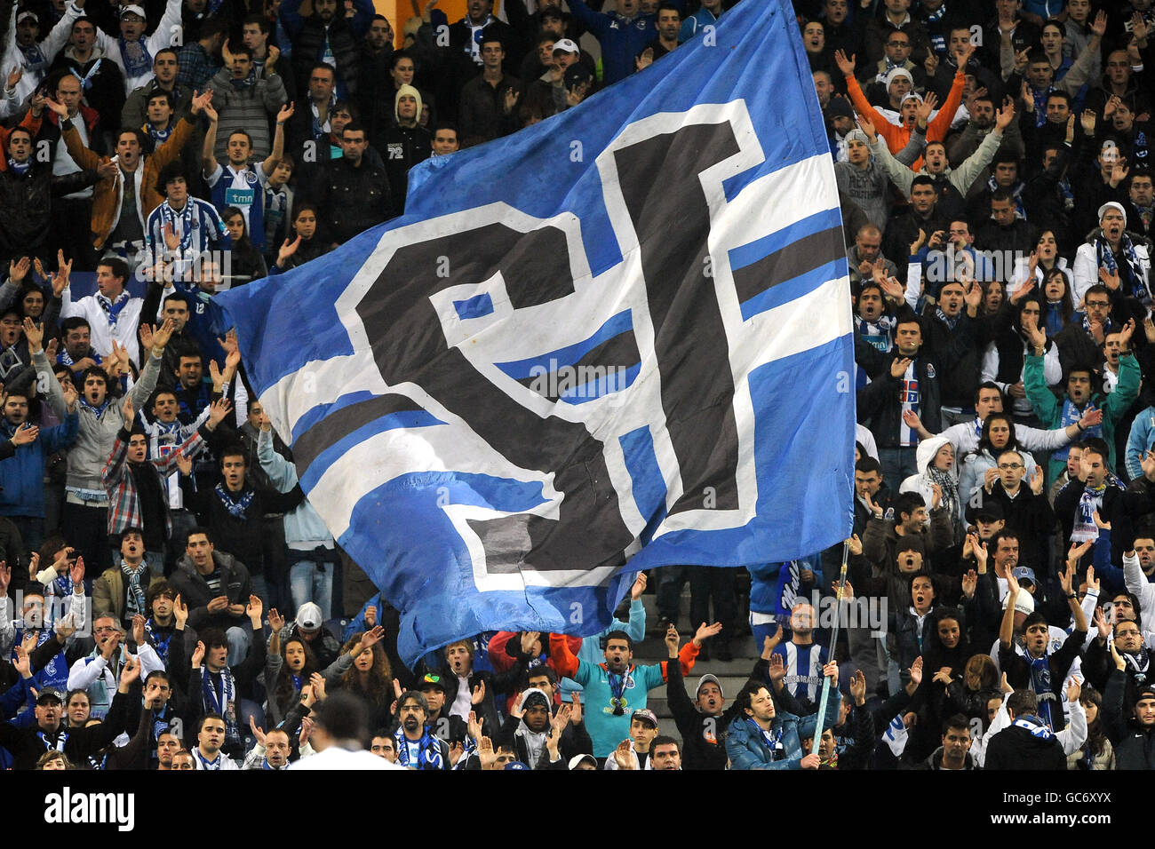 Fc porto flag hi-res stock photography and images - Alamy