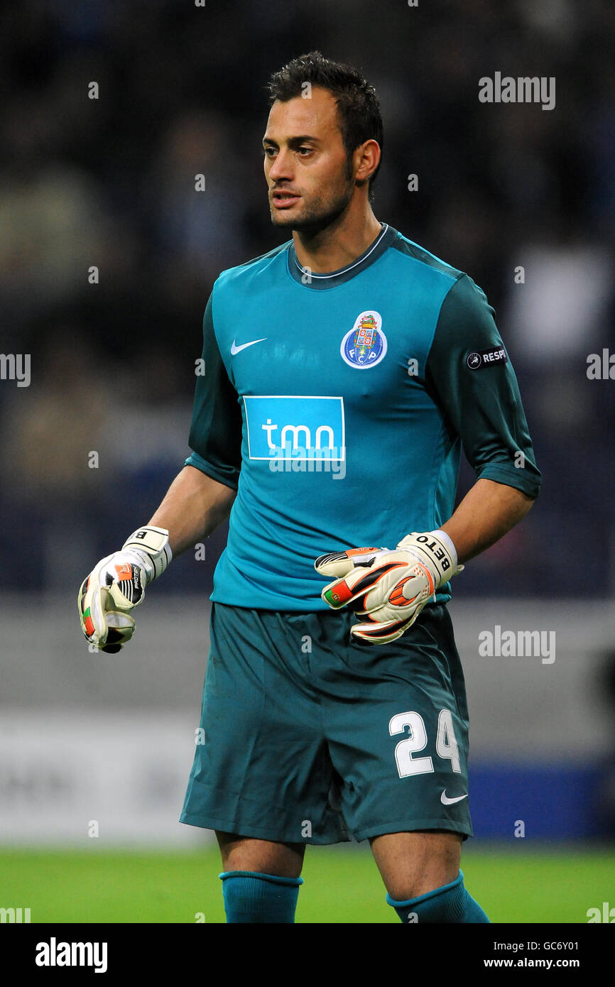 Fc porto goalkeeper beto hi-res stock photography and images - Alamy
