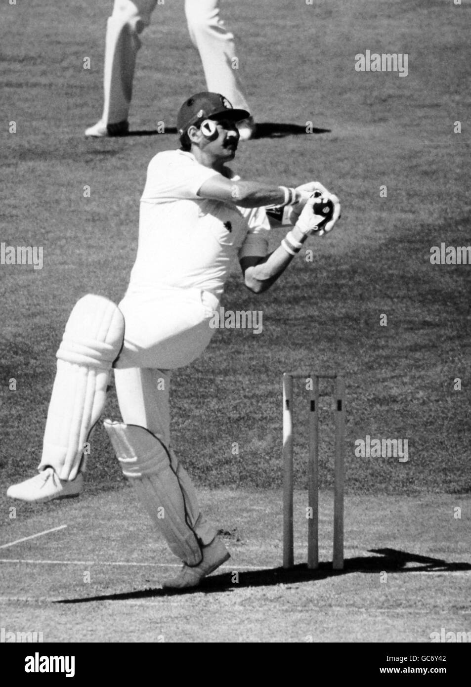 Graham gooch hooks delivery from west indies bowler colin croft hi-res ...