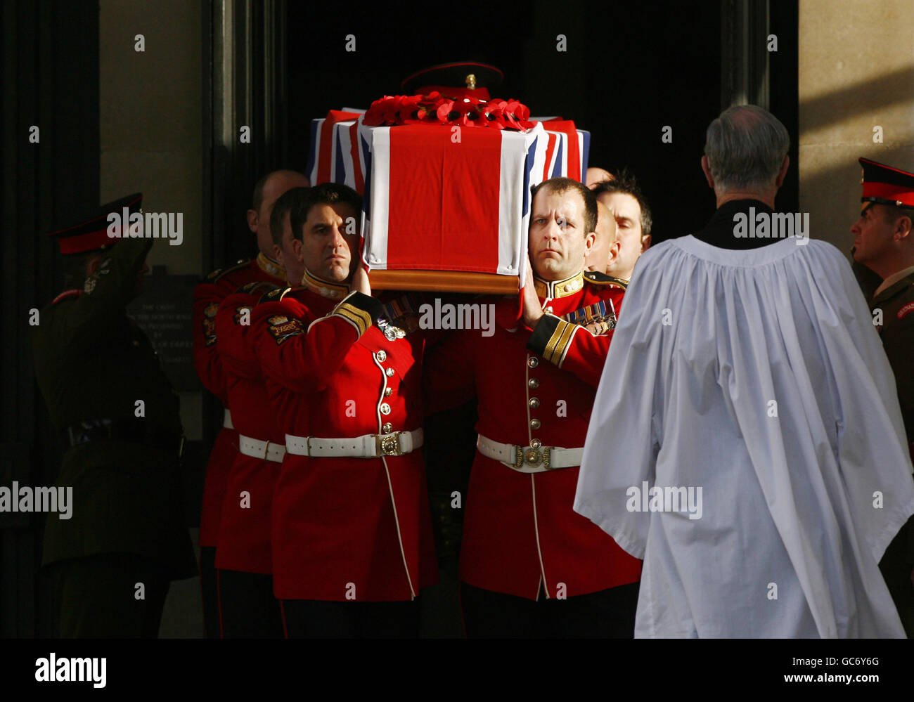 Warrant officer class 1 darren chant hi-res stock photography and ...