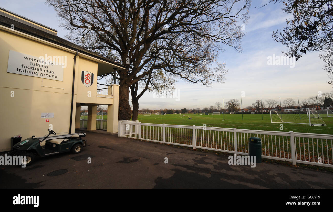 Fulham football club training ground hi-res stock photography and ...