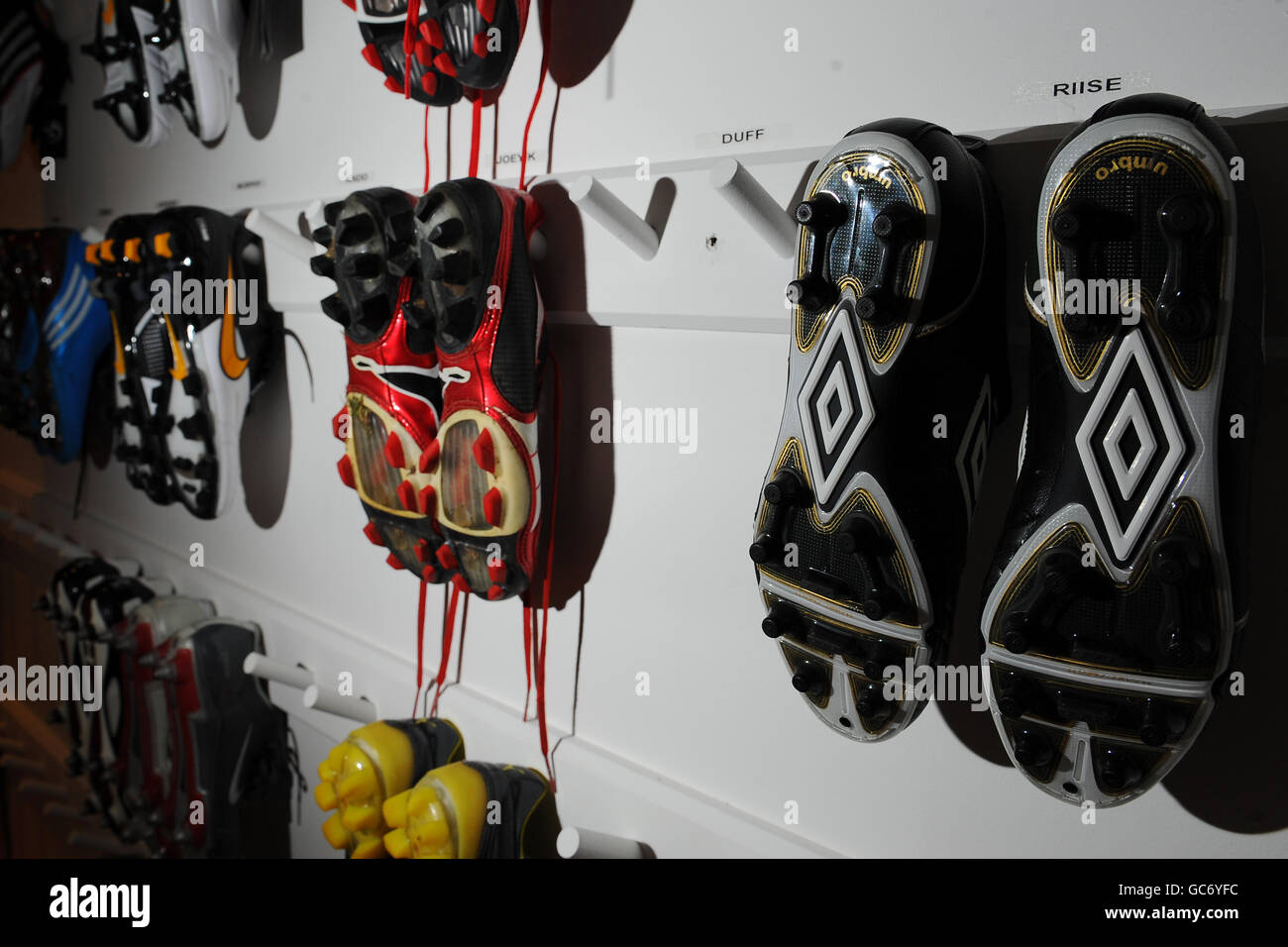 Soccer - Barclays Premier League - Fulham Training Ground - Motspur ...