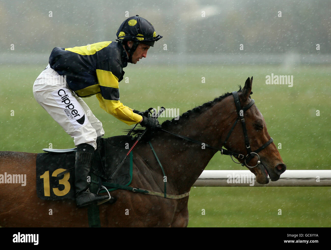 Jockey Neil Callan on Sweet Applause goes to post in the Hotel ...