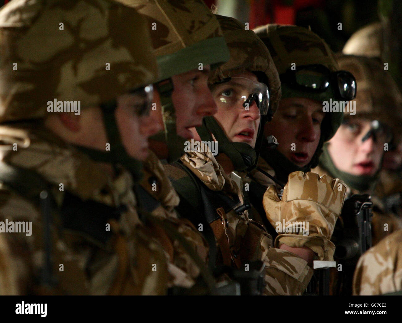 Soldiers from the 1st Battalion The Royal Welsh onboard a Chinook ...