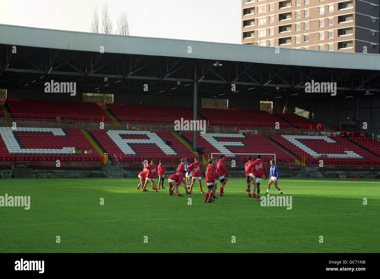 CHARLTON ATHLETIC PLAYERS TRAINING FOR THE FIRST TIME IN THEIR REBUILT ...