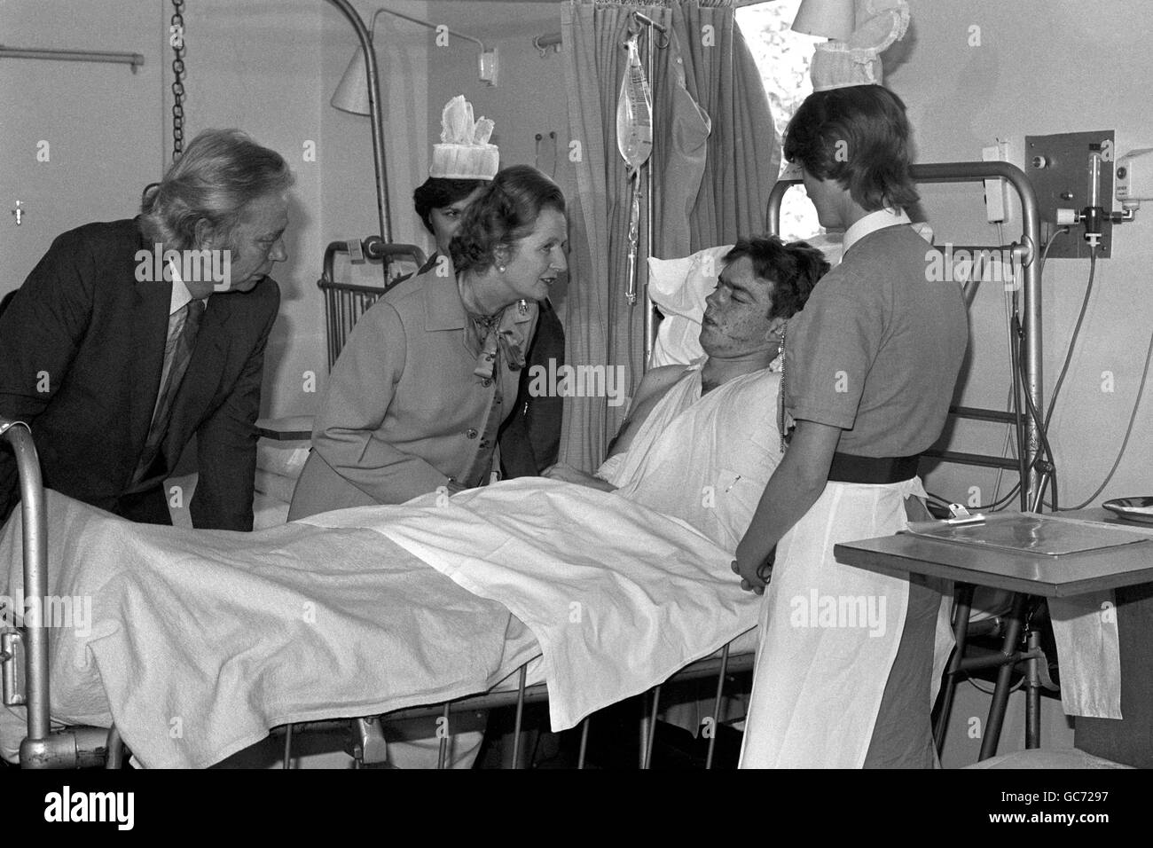 Politics - Nail Bomb Attack - Chelsea Barracks, London Stock Photo - Alamy