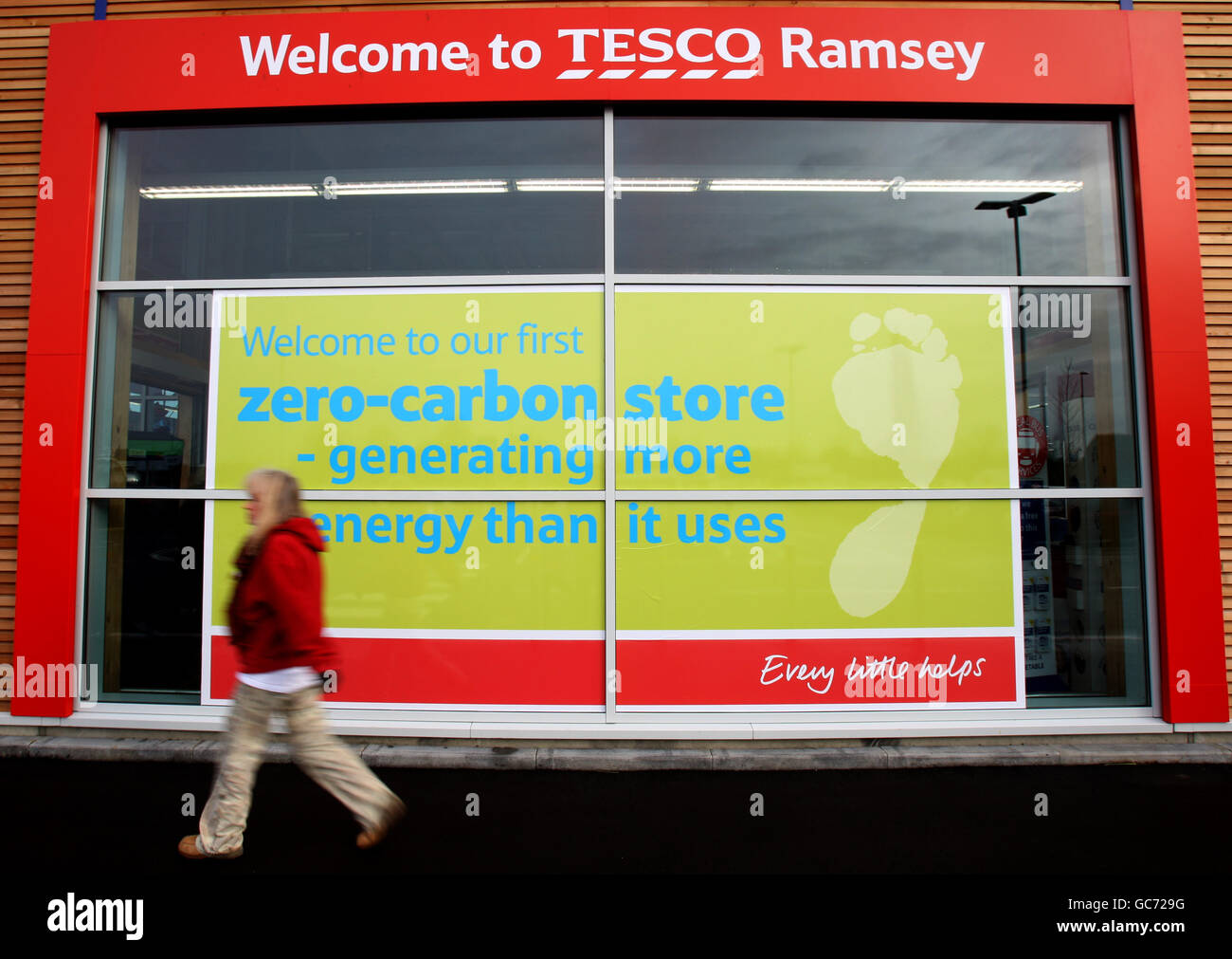 A general view of the world's first carbon neutral Tesco store, in ...