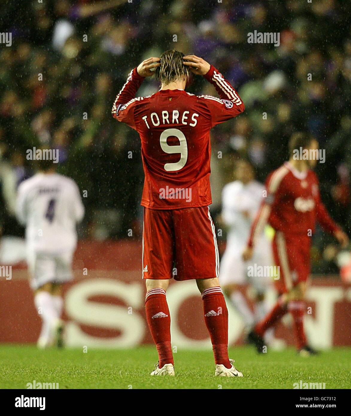 Torres dejected liverpool hi-res stock photography and images - Alamy