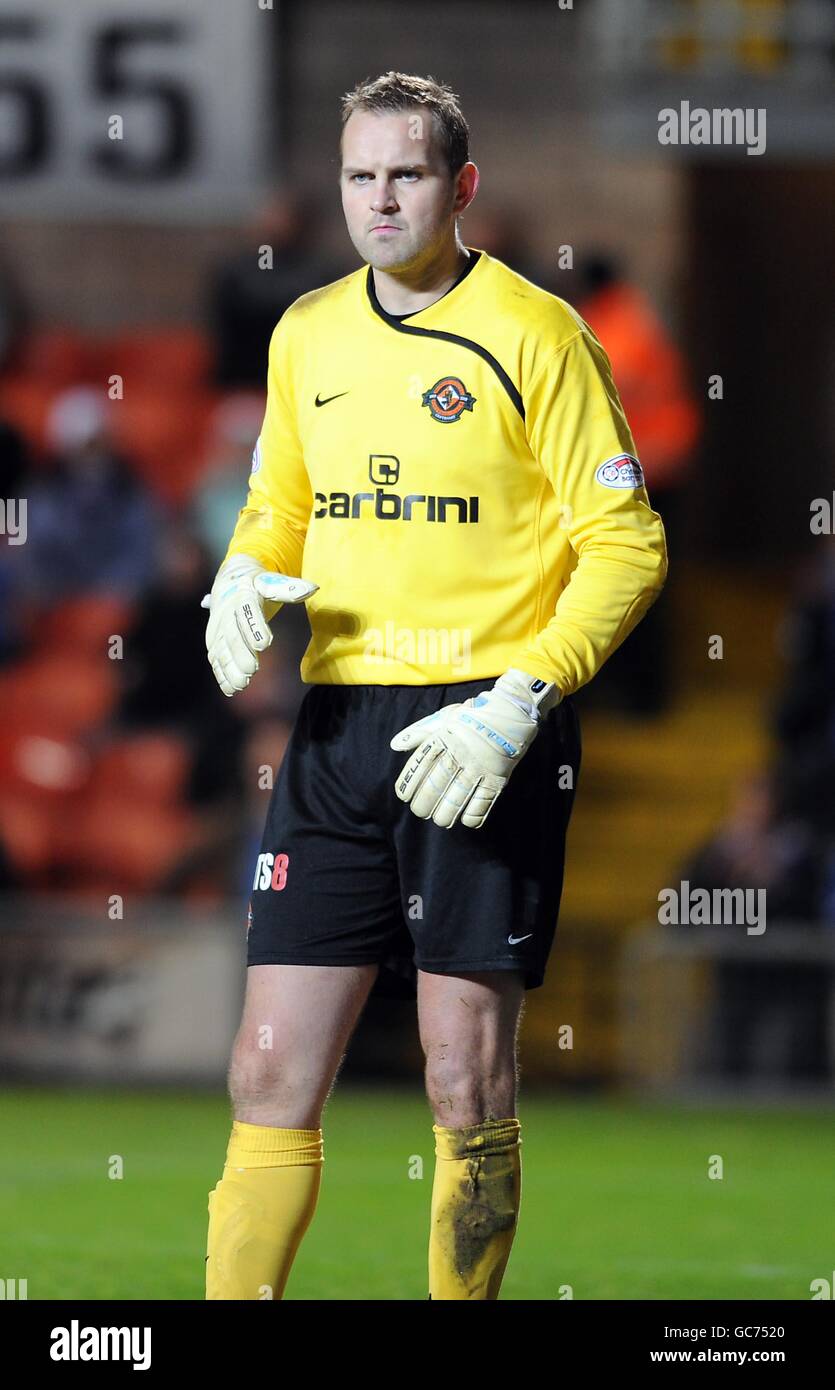 Dundee United goalkeeper Nicky Weaver during the Clydesdale Bank ...