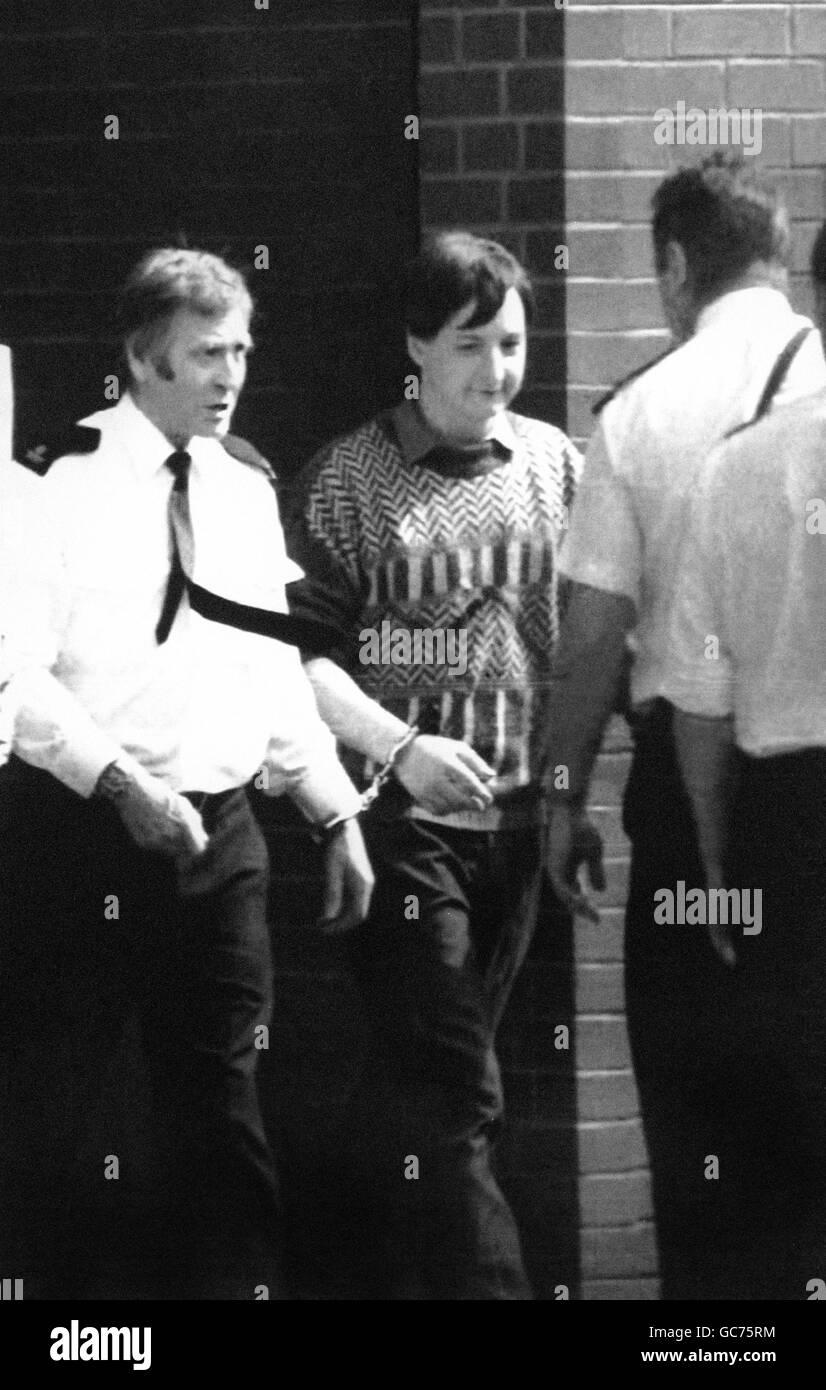 Robin summer Black and White Stock Photos & Images - Alamy