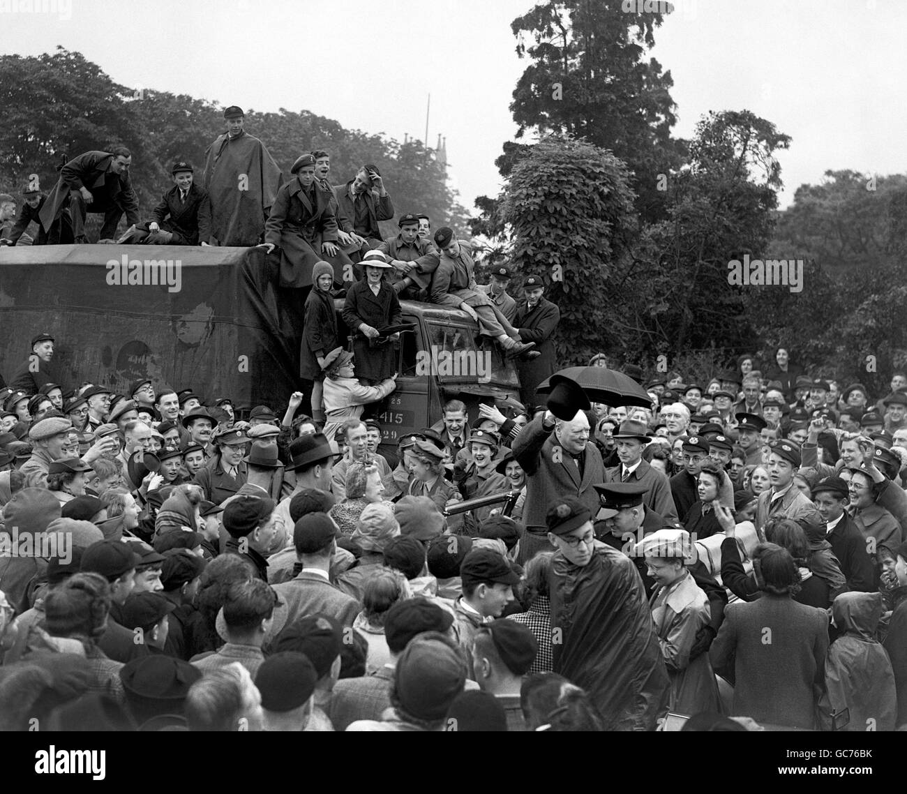Churchill general election 1945 hi-res stock photography and images - Alamy