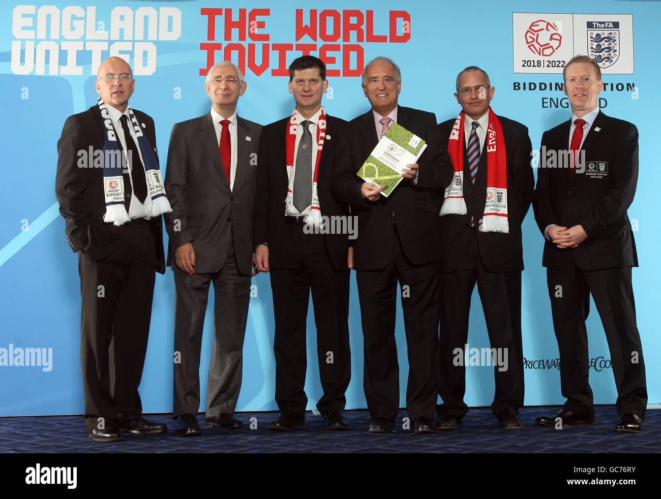 Soccer - Delivery of Londons Bid Submission For The England 2018/2022 ...