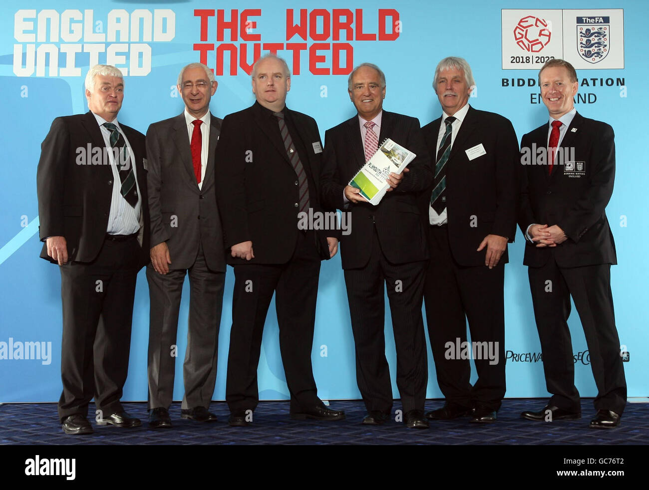 Soccer - Delivery of Londons Bid Submission For The England 2018/2022 ...