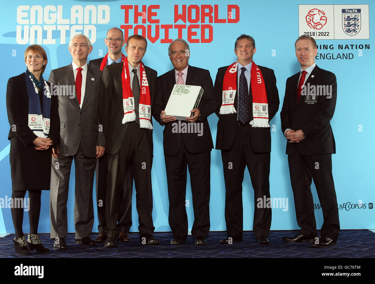 Soccer - Delivery of Londons Bid Submission For The England 2018/2022 ...