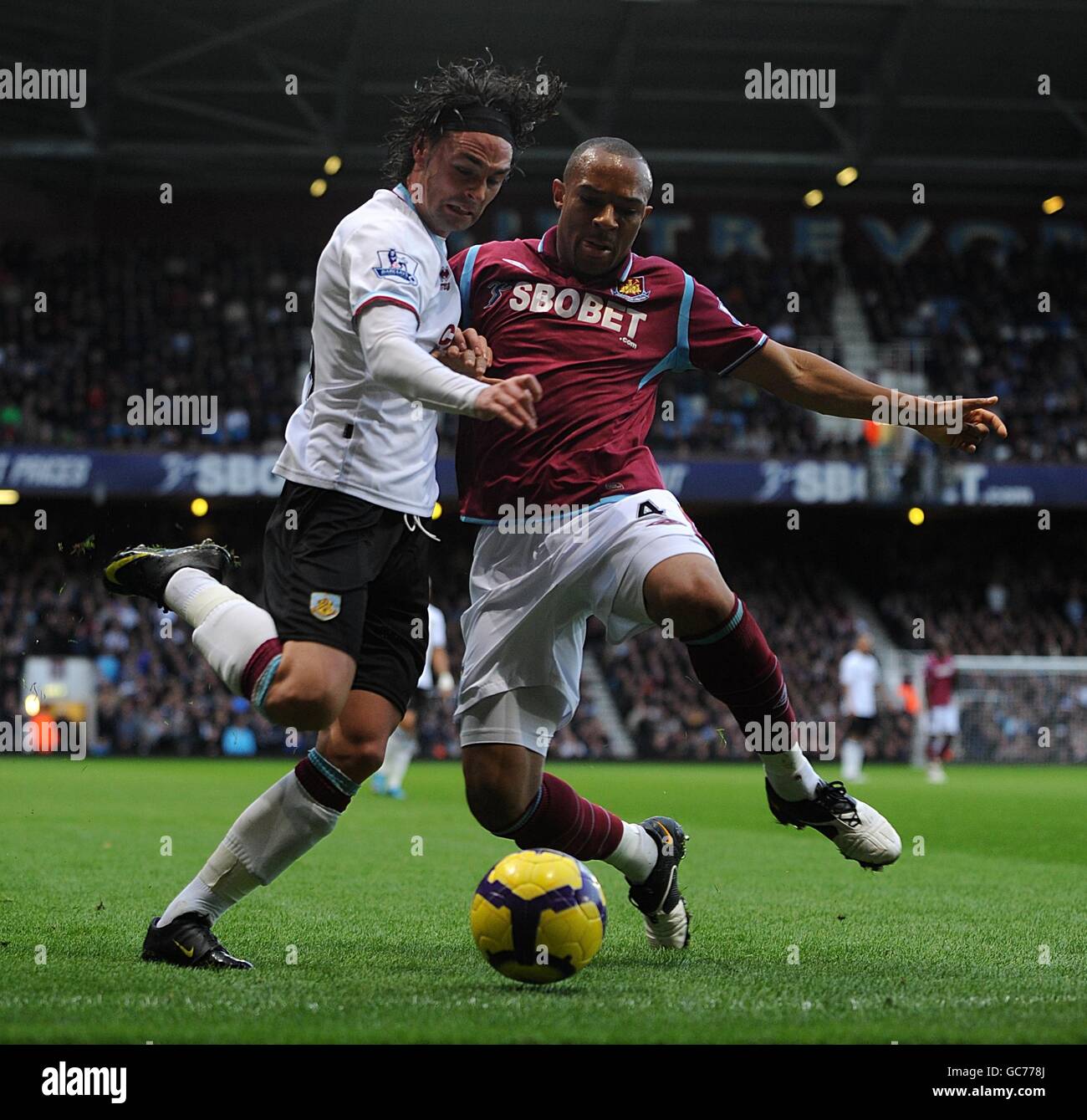 West ham uniteds daniel gabbidon hi-res stock photography and images ...