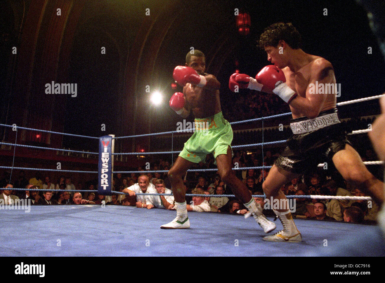 Duke mckenzie v jesse benavides hi-res stock photography and images - Alamy