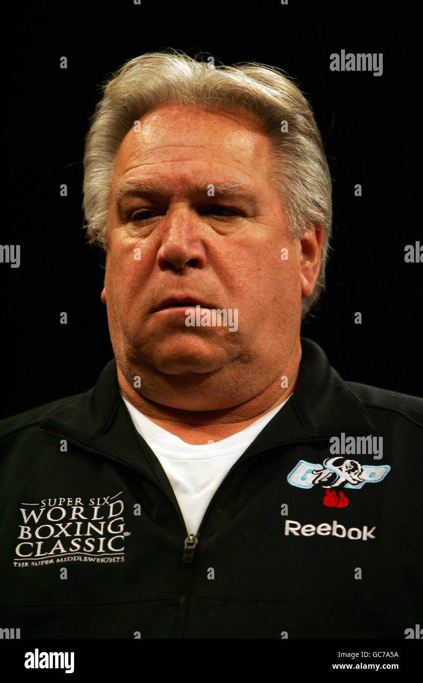 Wbc super middleweight fight hi-res stock photography and images - Alamy