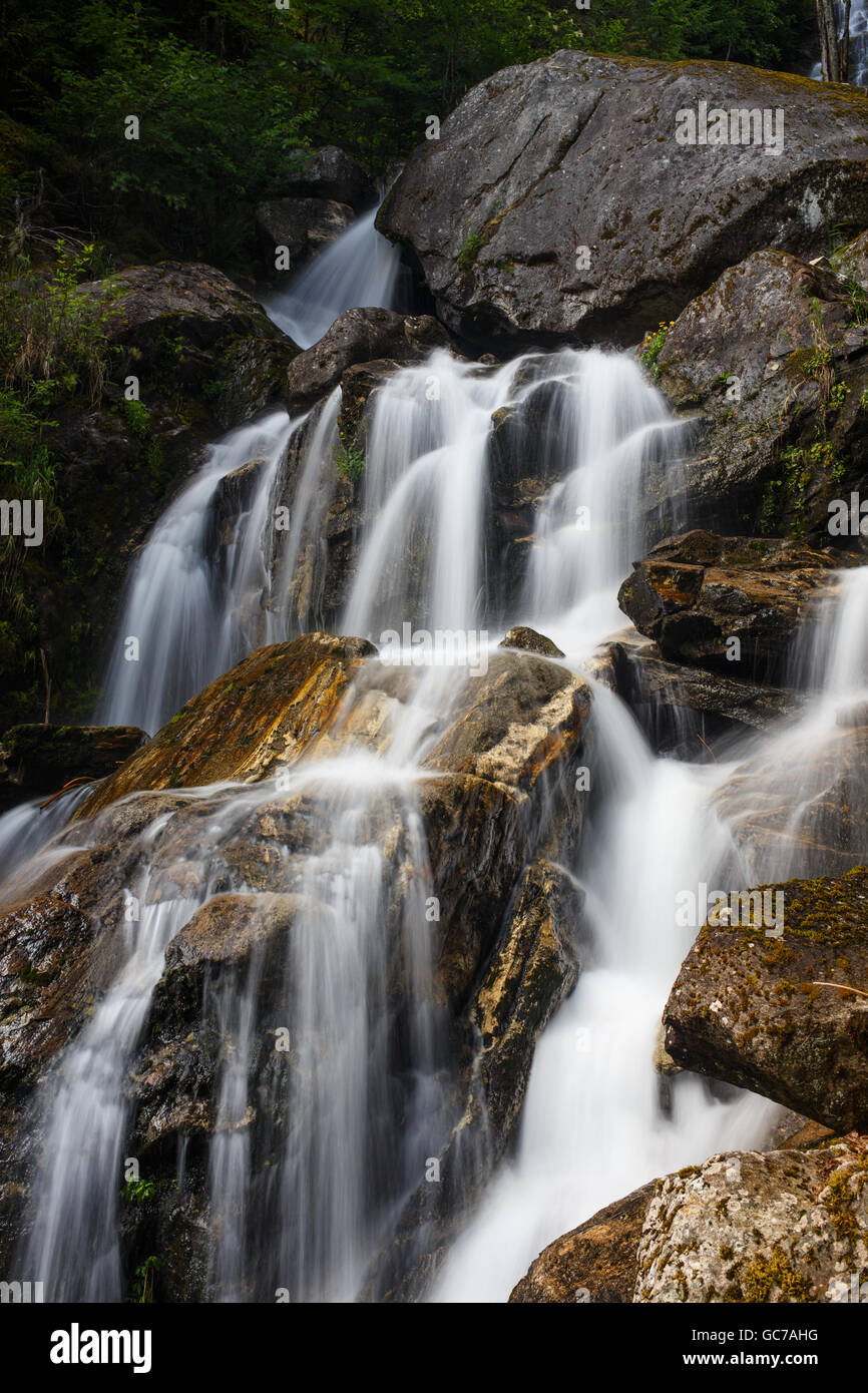 Waterfalls Over Rocks Stock Photos & Waterfalls Over Rocks Stock Images ...