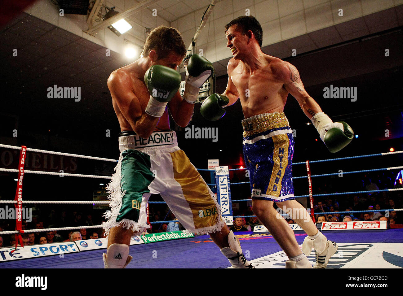 Bantam weight boxers hi-res stock photography and images - Alamy