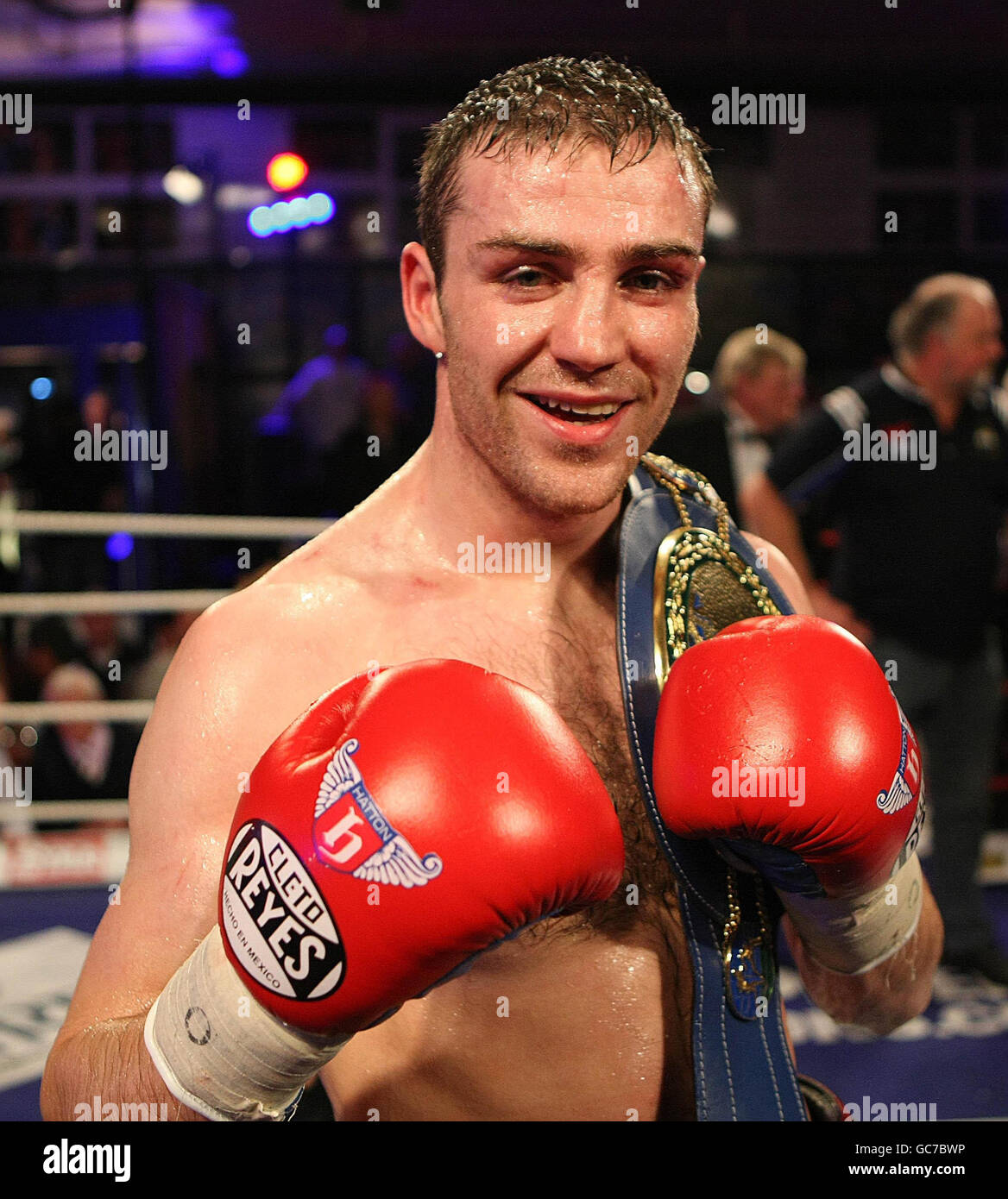 Matthew Macklin celebrates victory over Rafael Sosa Pintos during the ...