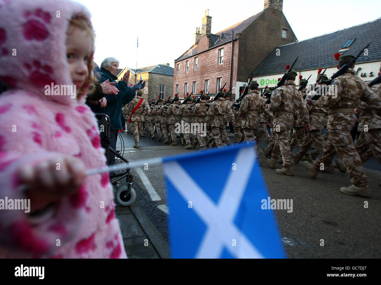 Black watch regiment flag hi-res stock photography and images - Alamy