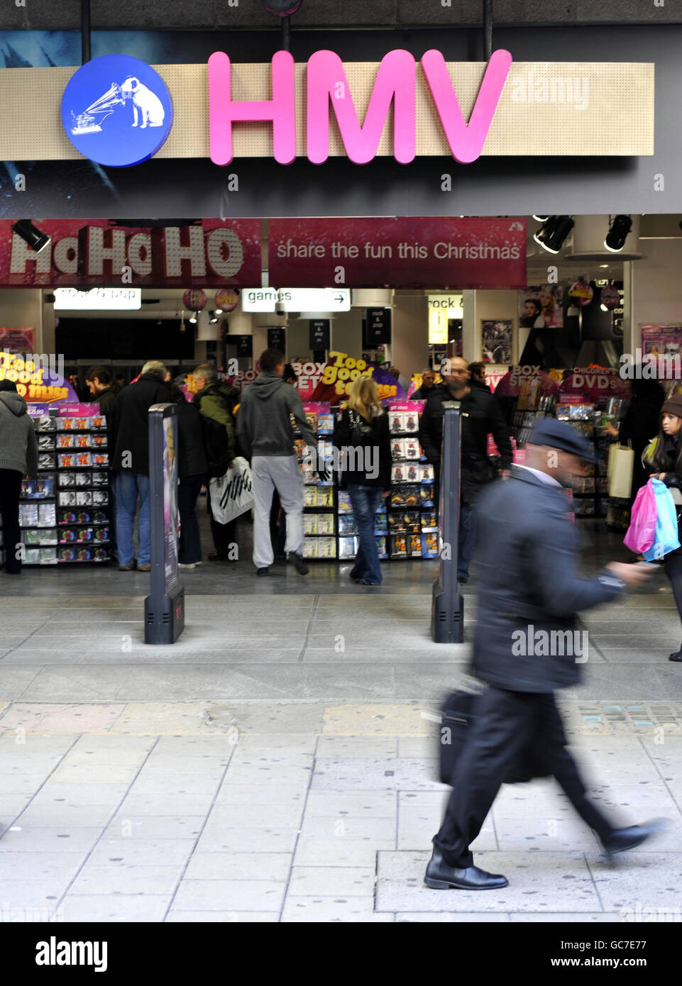 Hmv oxford street exterior hi-res stock photography and images - Alamy