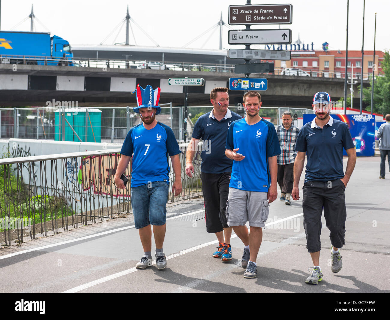 Euro 2016 fans hi-res stock photography and images - Alamy