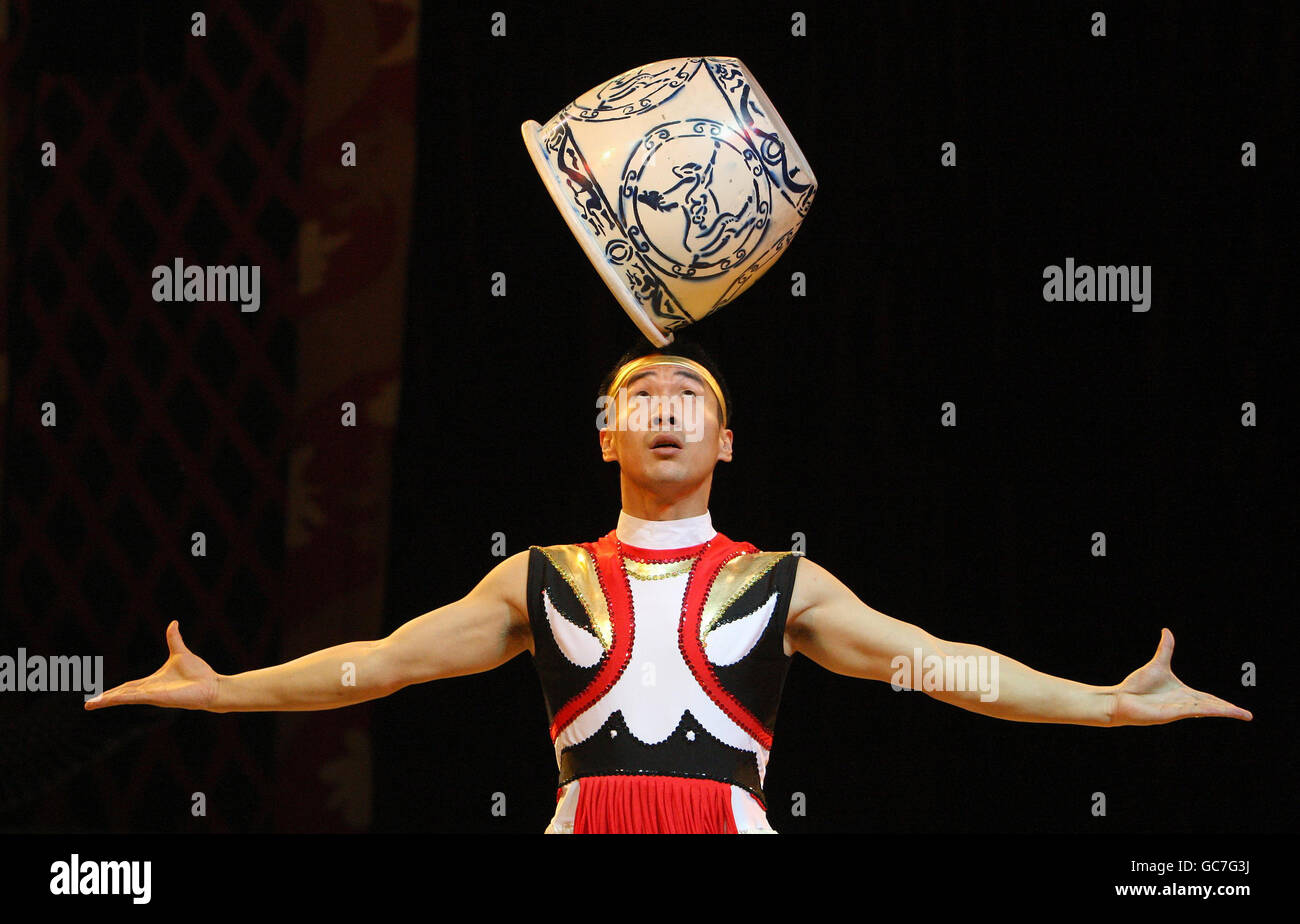 Chinese State Circus Stock Photo - Alamy