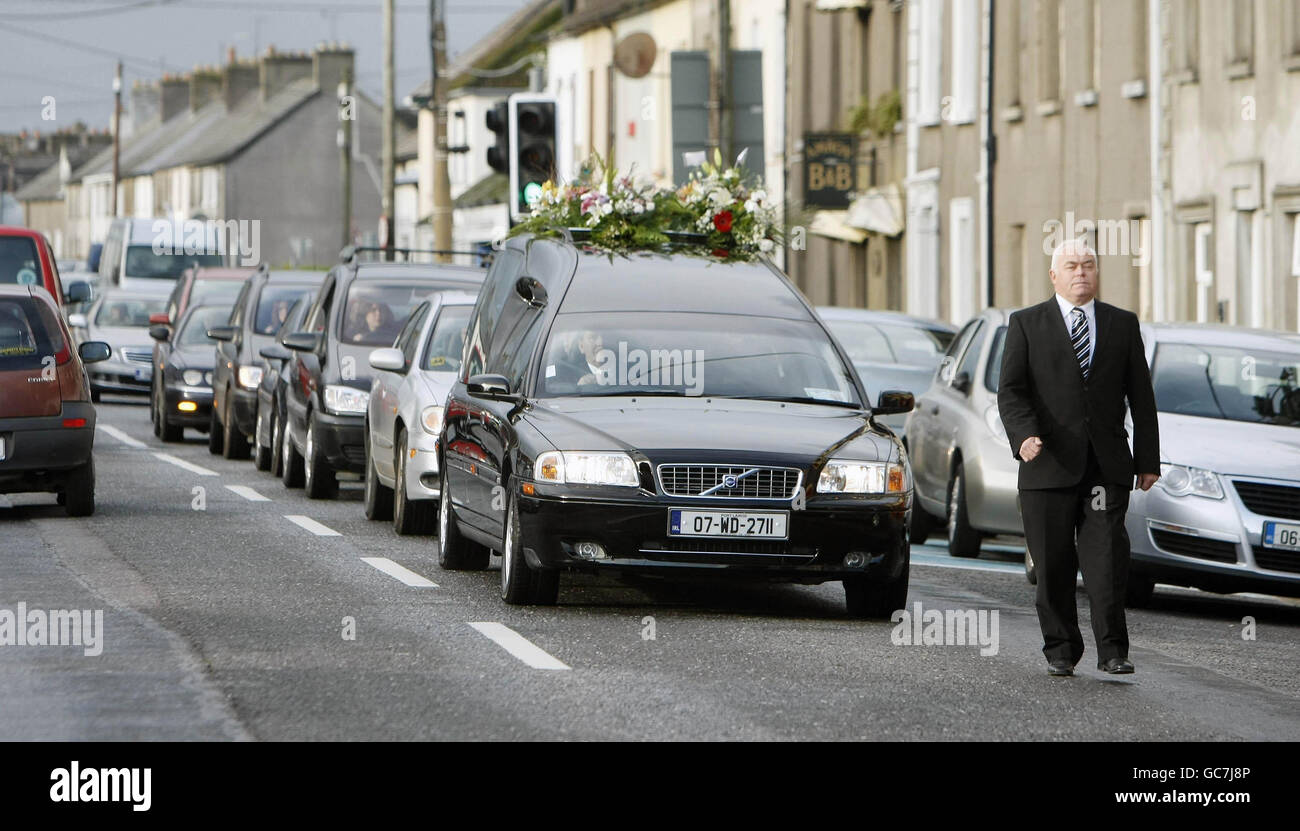 Liam Clancy funeral Stock Photo - Alamy