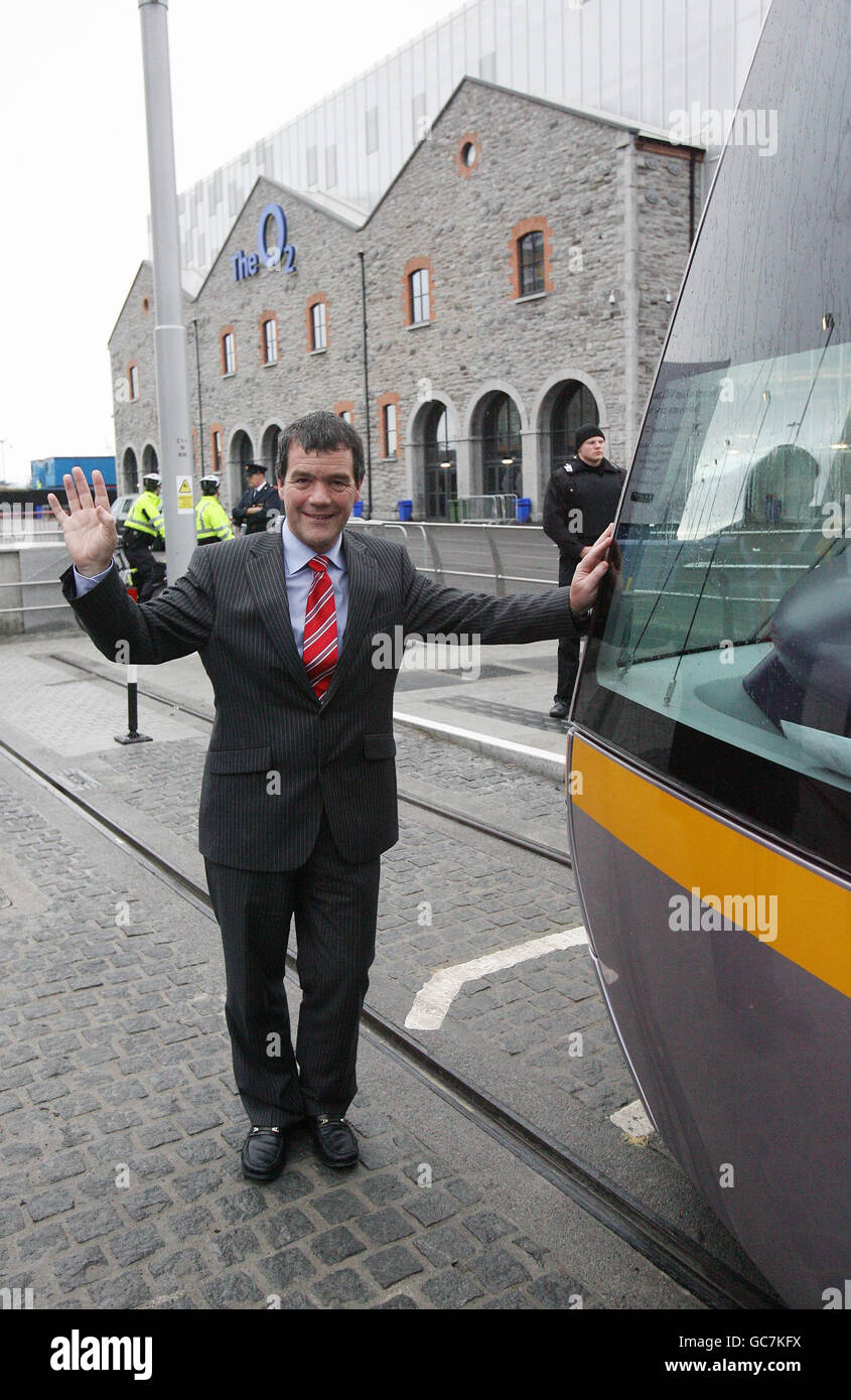New Luas Docklands extension Stock Photo - Alamy