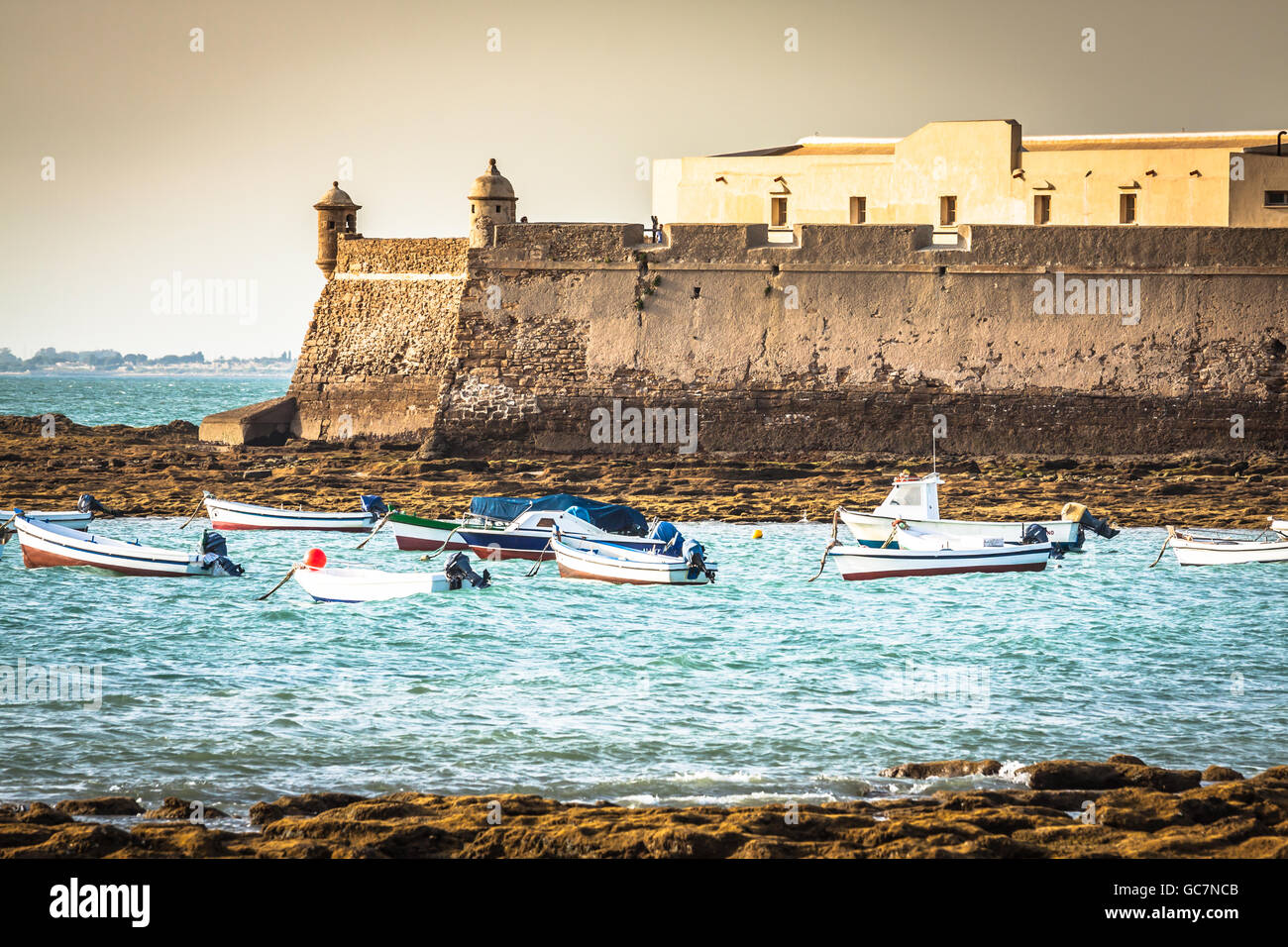 San sebastian castle cadiz hi-res stock photography and images - Alamy