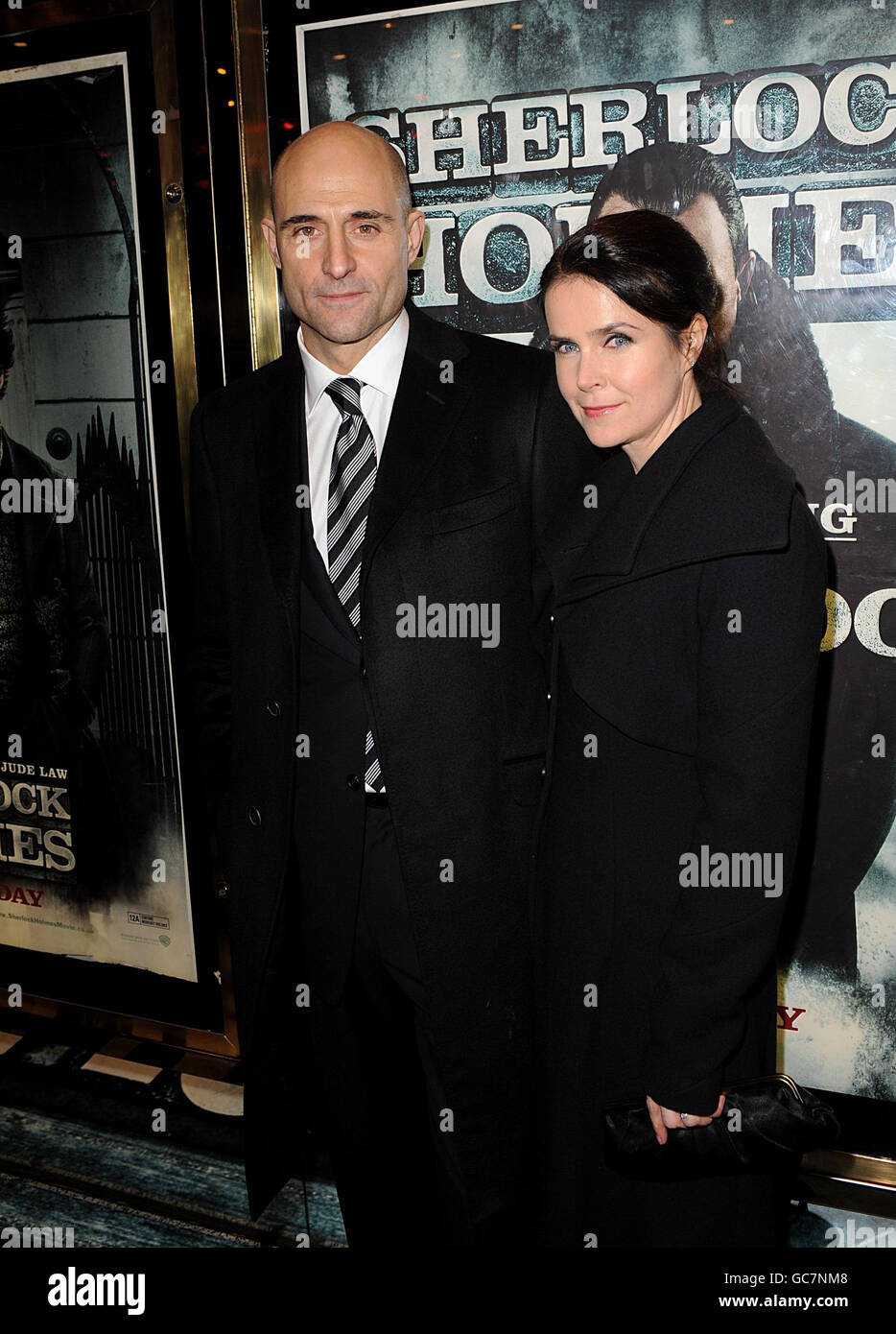Mark strong wife liza marshall hi-res stock photography and images - Alamy