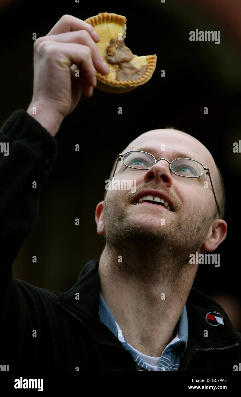 World Pie Eating Championships Stock Photo Alamy