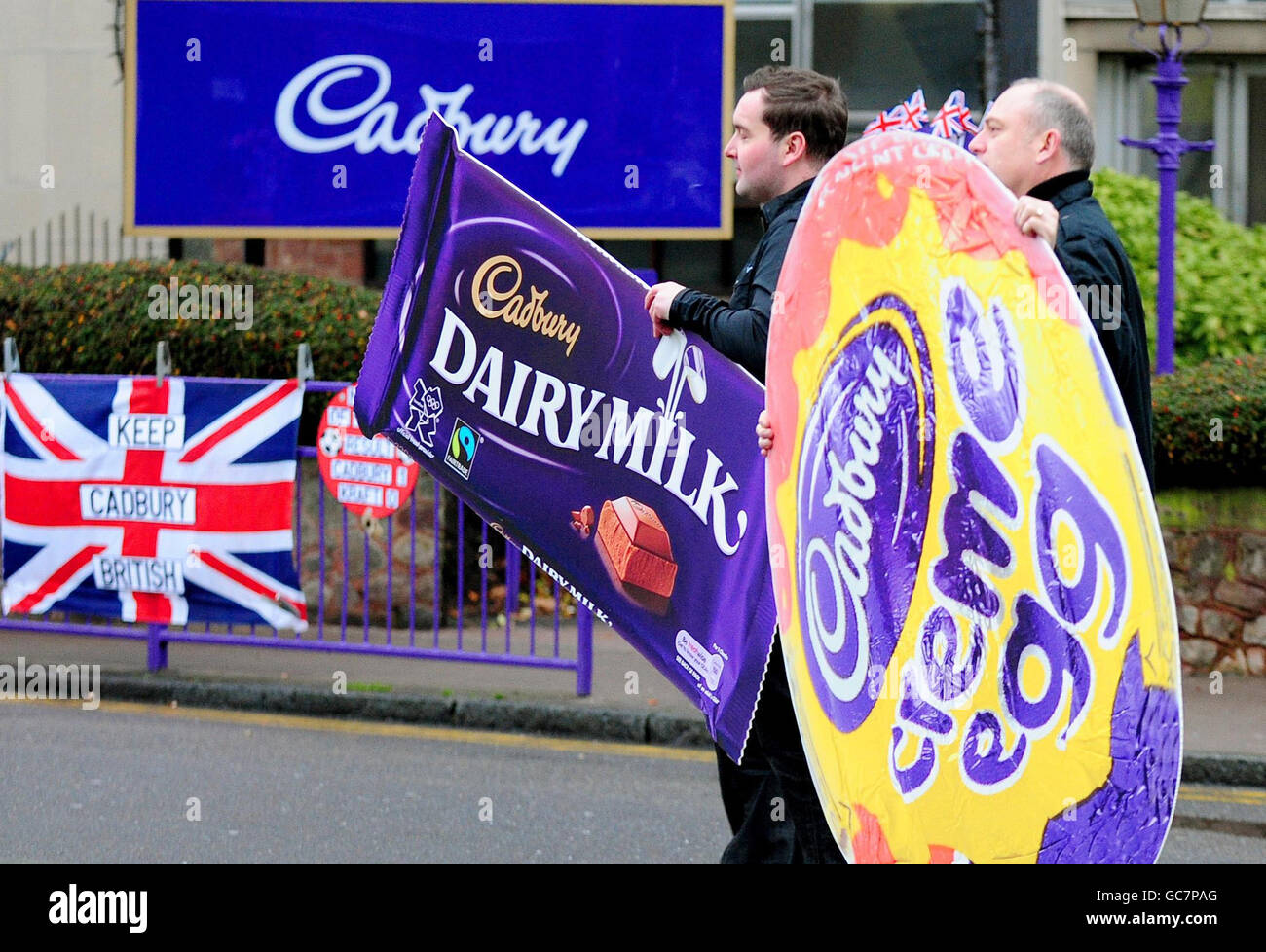 Cadbury workers hi-res stock photography and images - Alamy
