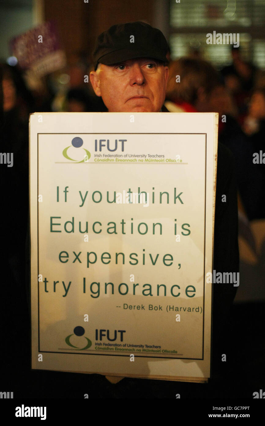 Public education budget cuts hi-res stock photography and images - Alamy