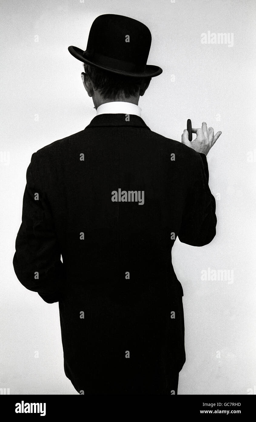 Man male bowler hat hi-res stock photography and images - Alamy