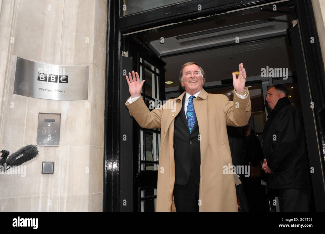 Terry wogans final bbc breakfast show london hi-res stock photography ...